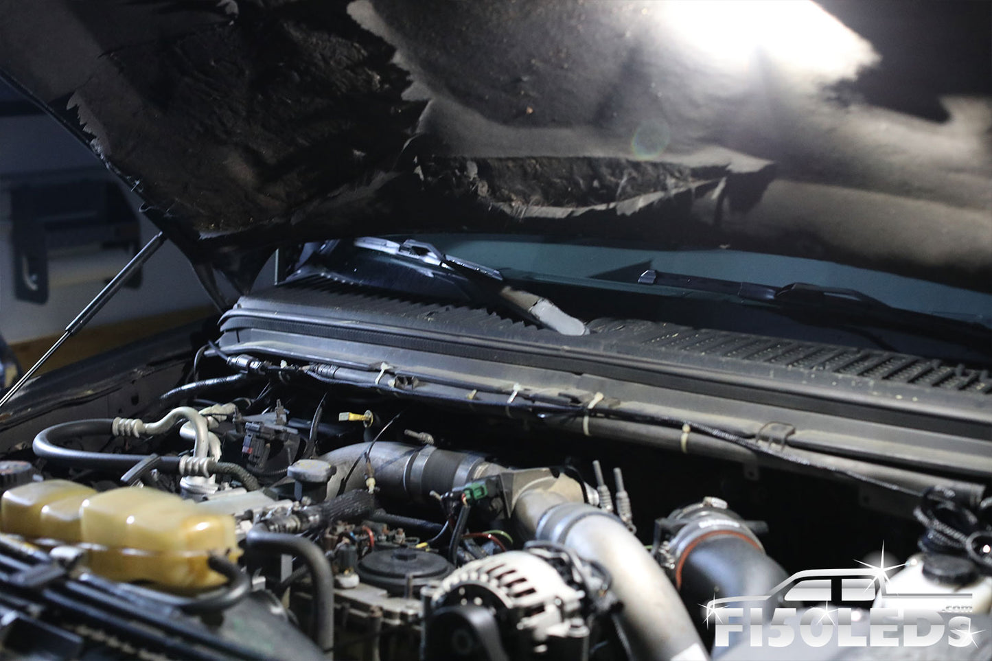 1999 - 2007 F250 Super Duty Engine Bay LED Light